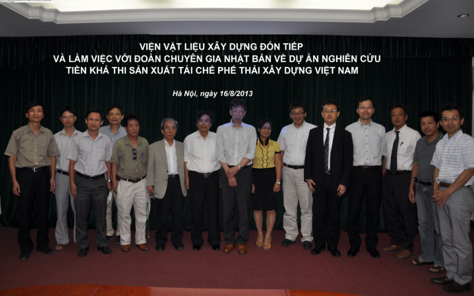 Làm việc với đoàn chuyên gia Nhật Bản về dự án nghiên cứu tiền khả thi sản xuất tái chế phế thải ...